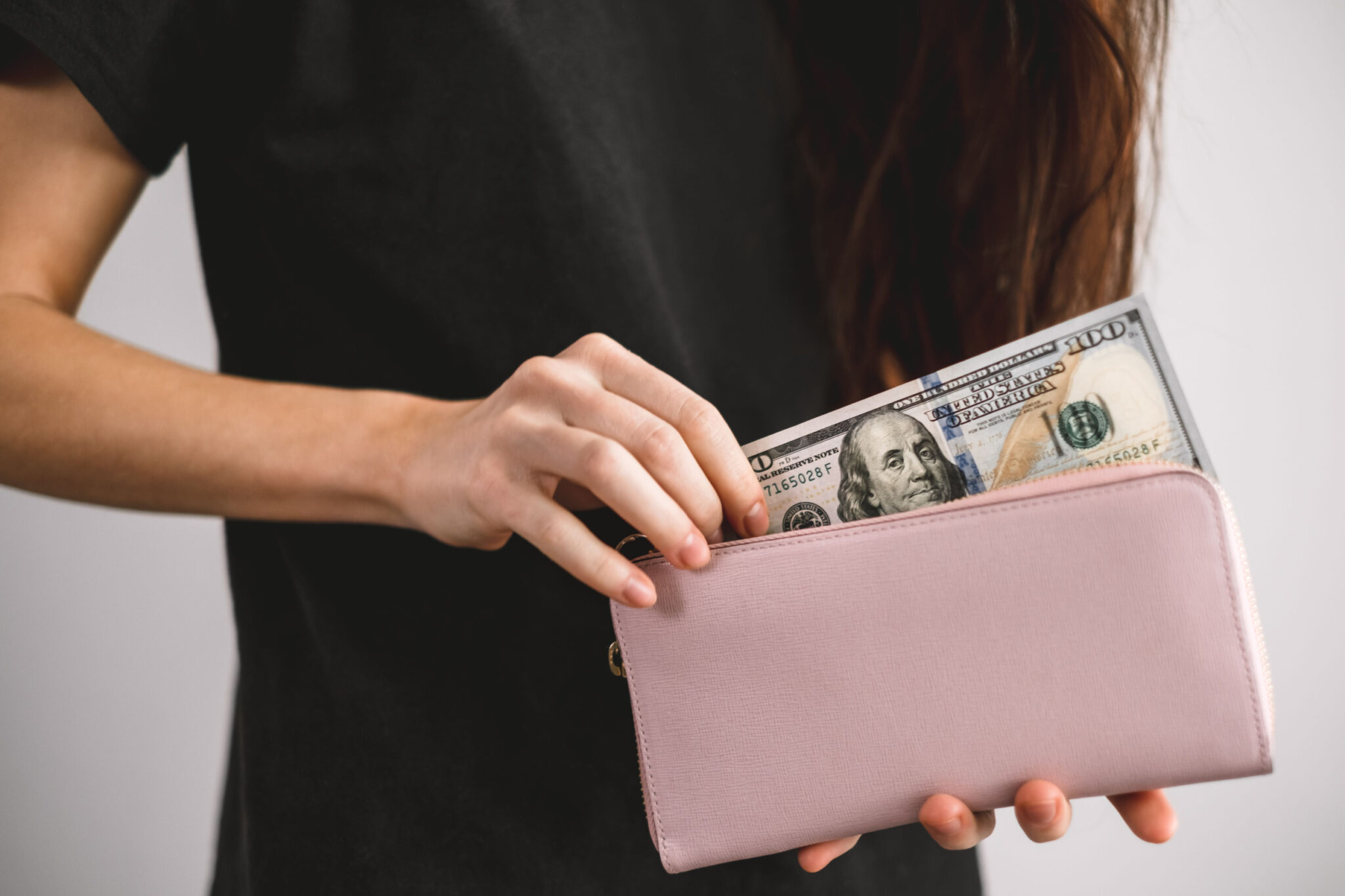 8 Reasons Why People Spend More Money Than They Earn